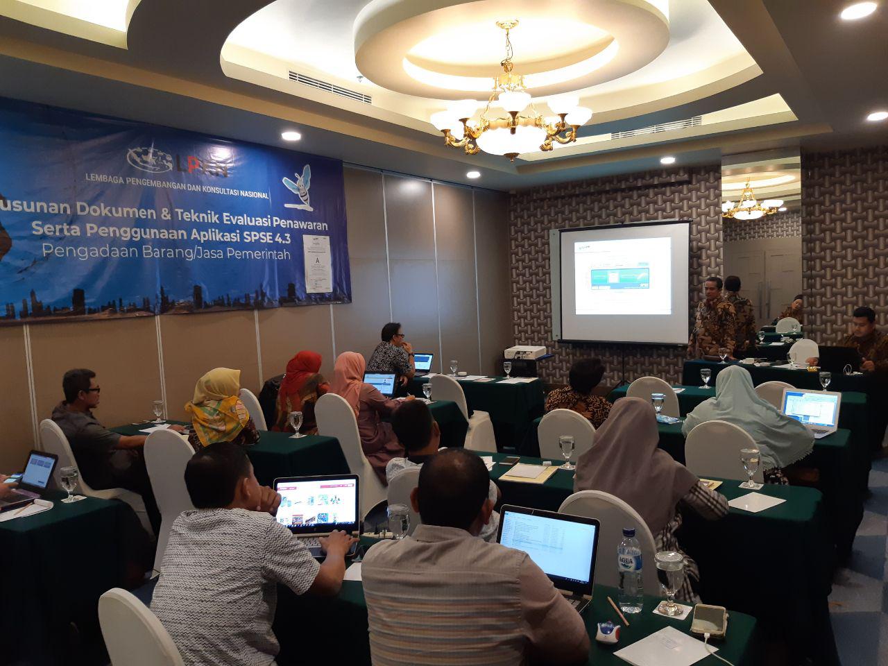 Penyusunan Dokumen & Teknik Evaluasi Penawaran Serta Penggunaan ...